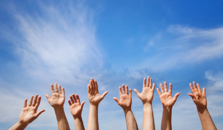 【易混淆词】到底要用 everyone 还是everybody？13 组超相似的的英语单词 | Engoo 线上英语