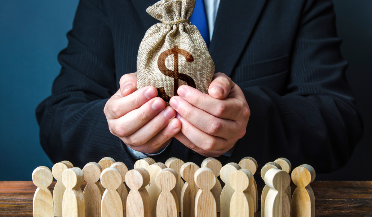 【易混淆字】薪水、工資英文的 salary、wage、income 和 pay 差在哪裡？月薪、時薪、年收用法大不同！ | Engoo線上英文