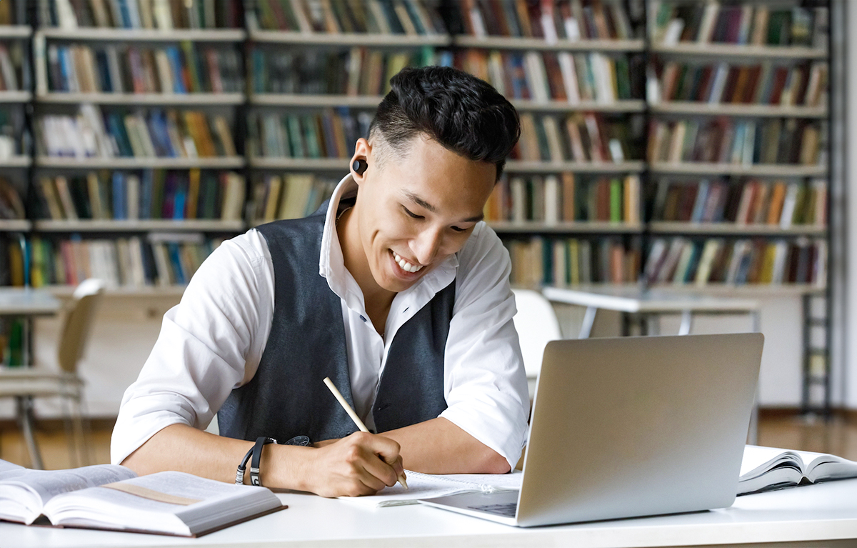 8 Habits of Effective English Learners [Updated] | Engoo Blog