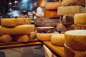 Greenbacks and Cheddar Cheese: English Slang for Money | Engoo Blog